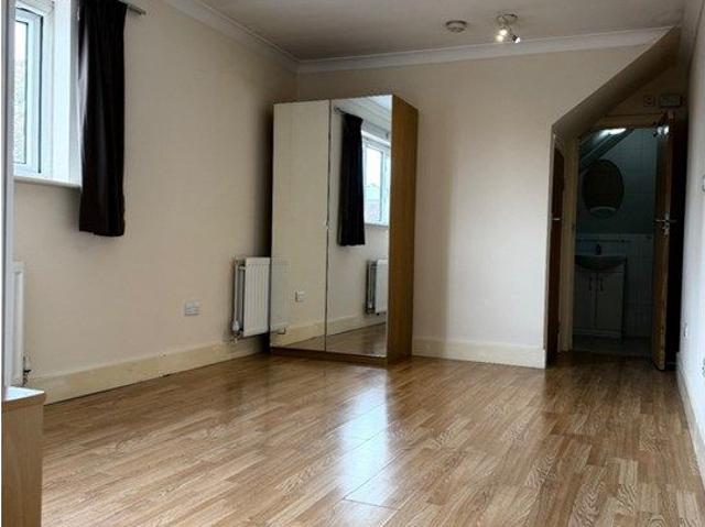 Tanfield Avenue, London NW2, Studio to rent, £1,350 pcm | PrimeLocation