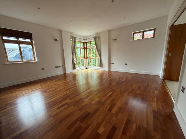 Tanfields, Reading RG1 2 bed apartment to rent £1,450 pcm £335 pw