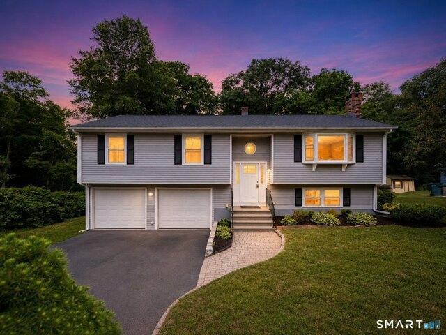 Tanglewood Dr, Hamden, Home For Sale