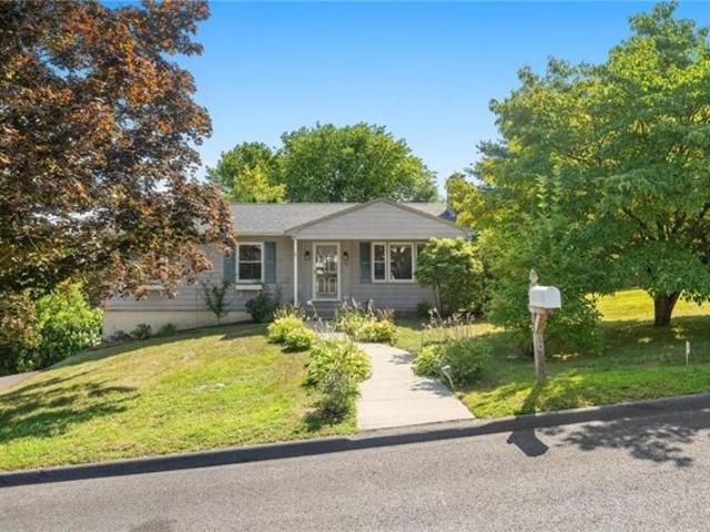 Tanglewood Dr, West Warwick, Home For Sale