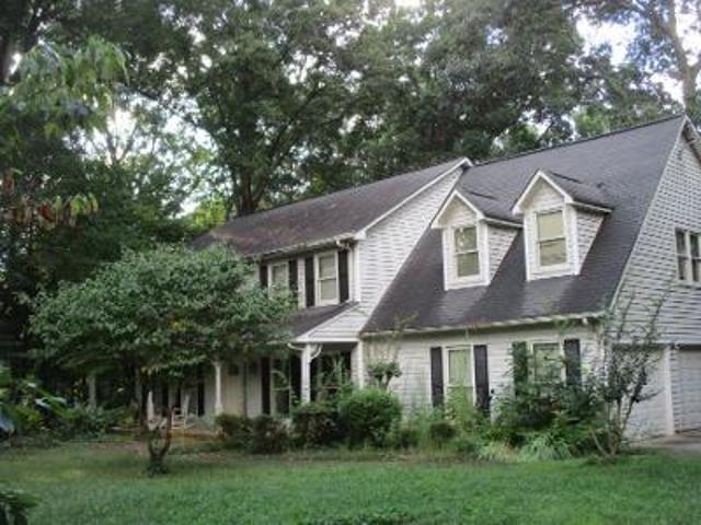 Tanglewood Dr