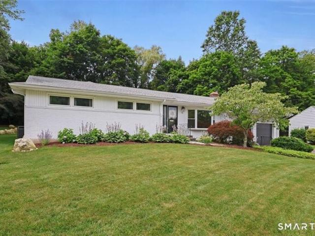 Tanglewood Rd, West Hartford, Home For Sale