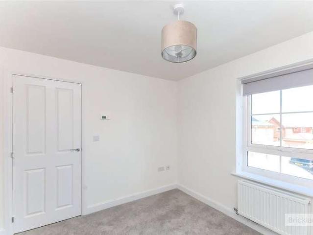 Tangmere Road, Hailsham, East Sussex, BN27