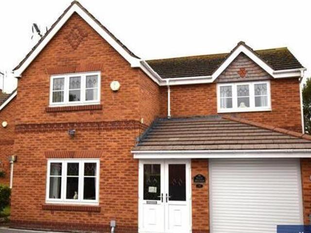 Tanllwyfan, Old Colwyn, 4 Bedroom Detached