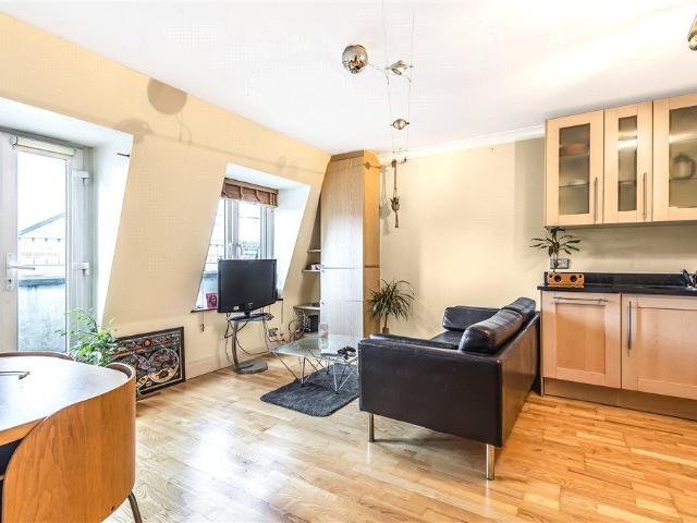 Tanner Street, London SE1, 2 bed flat to rent, £2,100 pcm | PrimeLocation
