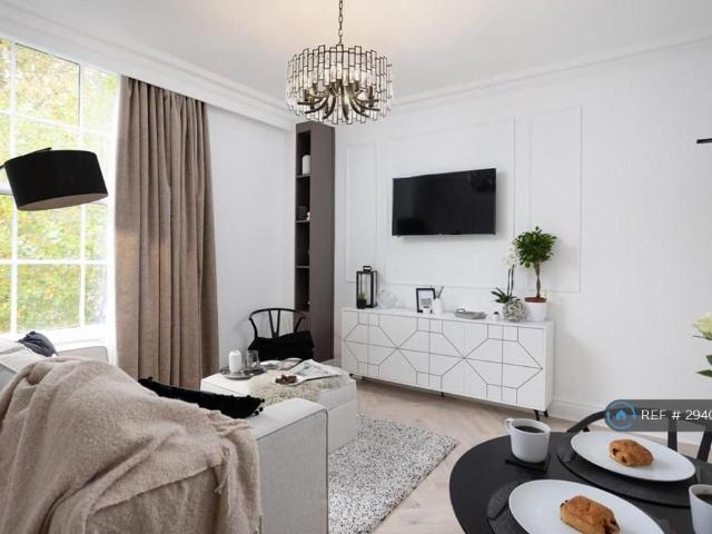 Tanner Row, York, YO1 1 bed flat to rent £1,850 pcm £427 pw