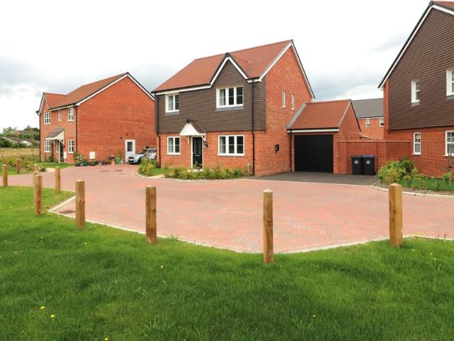 Tanners Meadow Brockham, Betchworth 4 bedrooms Property for lettings Seymours