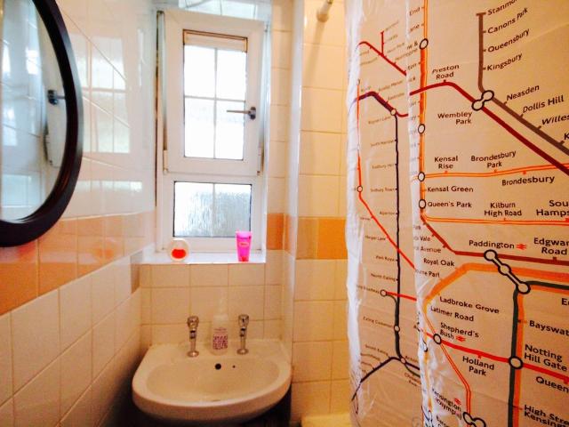 Tanners Hill, London SE8, 3 bed flat to rent, £2,600 pcm | PrimeLocation