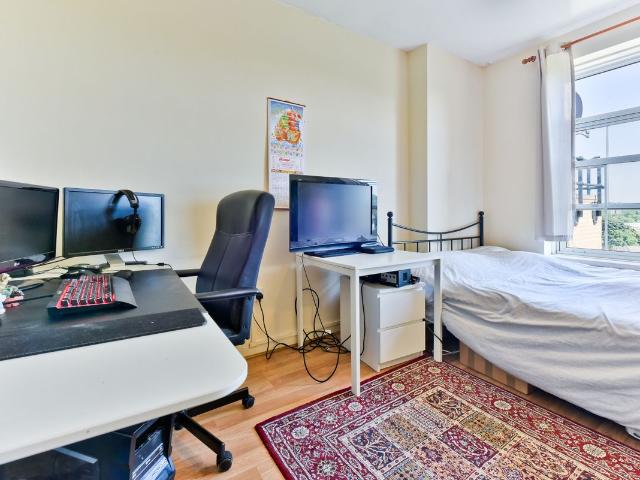 Tanners Hill, London SE8, 3 bed flat to rent, £2,600 pcm | PrimeLocation