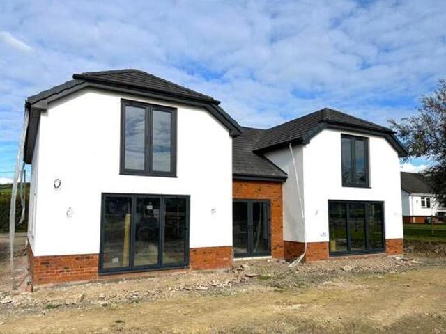 Tanners Road, Landkey, 5 Bedroom Detached