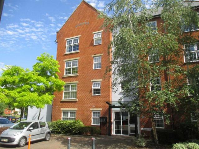 Tanners Row, Wantage 2 bed apartment to rent £1,395 pcm £322 pw