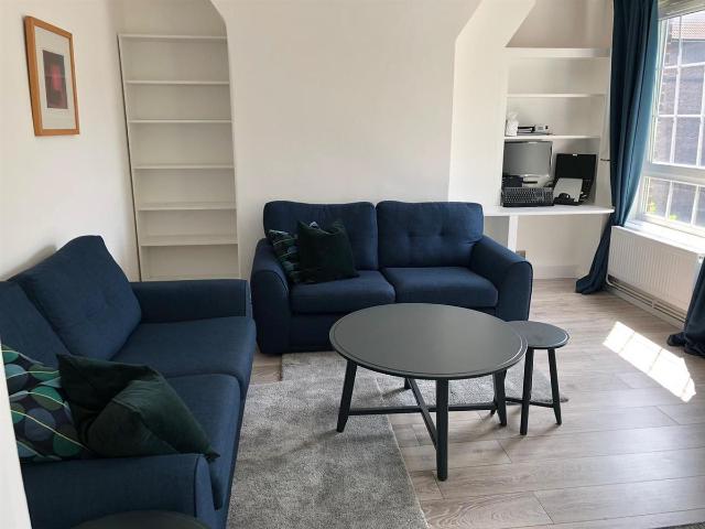 Tabard Garden Estate, London SE1, 2 bed flat to rent, £2,500 pcm | PrimeLocation