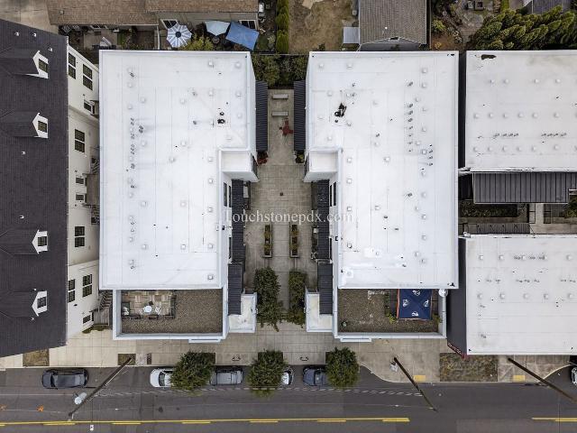 Tabor Terrace Studio Apartment for Rent at 5635 Ne Glisan St, Portland, OR 97213 North Tabor