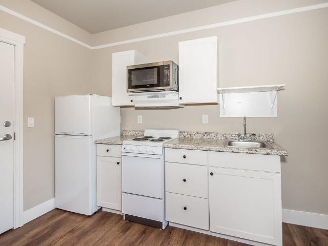 Tabor Commons Studio Apartment for Rent at 1020 Se 60th Ave, Portland, OR 97215 Mt. Tabor