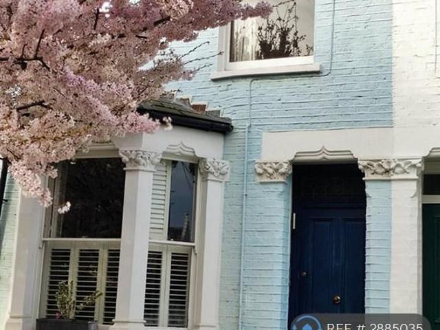 Tabor Road, London, W6 2 bed flat to rent £2,500 pcm £577 pw