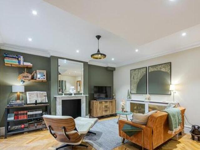 Tachbrook Street, London, 2 Bedroom Apartment