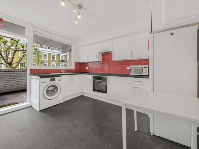 Tachbrook Street SW1V 2LE 3 bed property to rent £3,250 pcm £750 pw