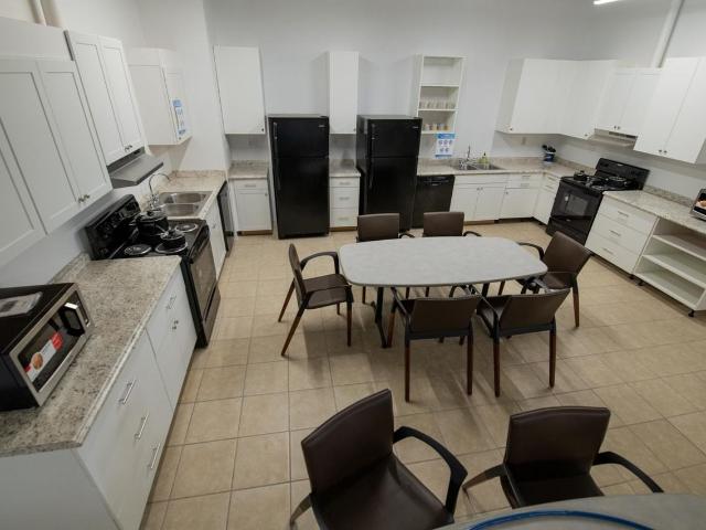 Tacoma Flats LLC Studio Apartment for Rent at 2405 1/2 Pacific Ave, Tacoma, WA 98402 New Tacoma