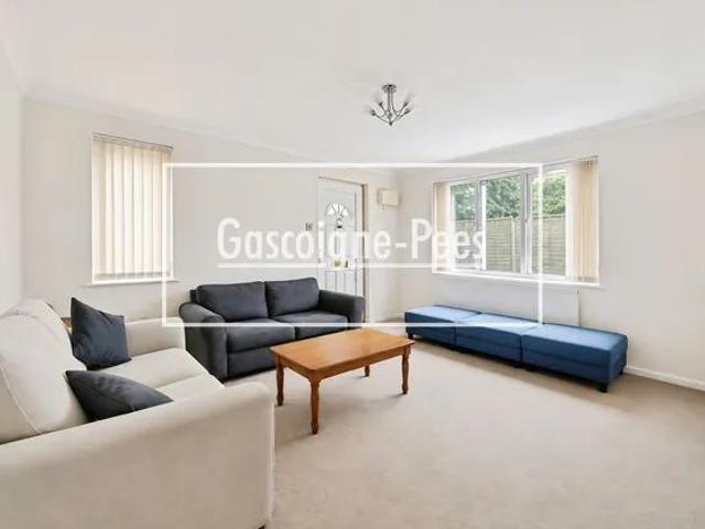 Tadley, RG26