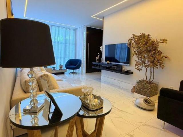 TAGUATINGA NORTE, QNA 40, 3 SUÍTES COM CLOSET, REFORMADO, NASCENTE, 3 VAGAS, CASA MODERNA