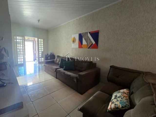 TAGUATINGA NORTE QNL 22 CASA COM TRÊS QUARTOS ACEITA FINANCIAMENTO