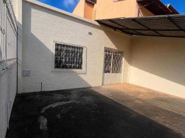 Taguatinga, casa com kit, 5 quartos, 2 vagas, QNB