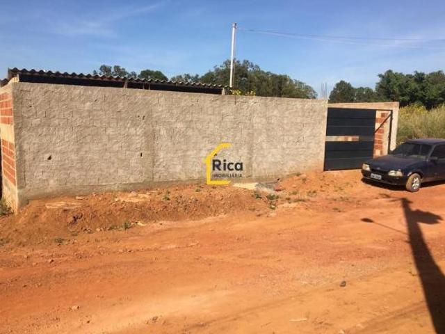TAGUATINGA Terreno de 400m² à venda