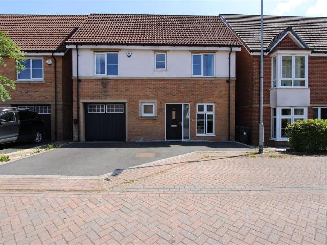 Tailor Close, Scholes, Cleckheaton BD19, 3 bed detached house to rent, £1,500 pcm | PrimeLocation