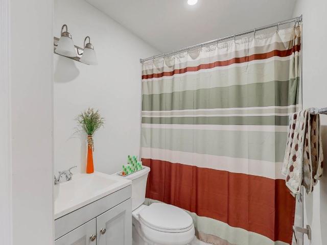 Takoma Towers 2 Bedroom Apartment for Rent at 6733 New Hampshire Ave, Chillum, MD 20912 Chillum