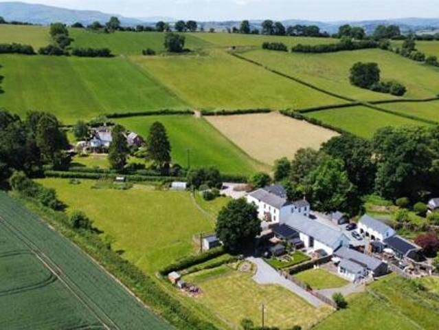 Talyllyn, Brecon, 9 Bedroom Detached