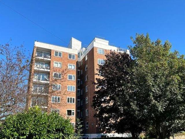 Talbot Court, Oxton, 2 Bedroom Flat