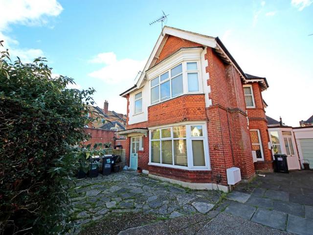 Talbot Road, Winton, Bournemouth 5 bed flat to rent £2,250 pcm £519 pw