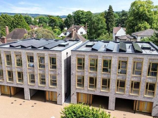 Talbot Road, Cheltenham, 4 Bedroom Town