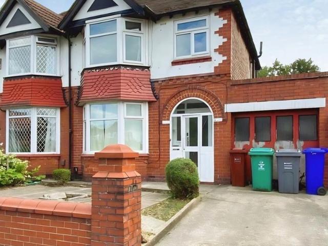 Talbot Road, Fallowfield, M14 4 bed terraced house to rent £2,149 pcm £496 pw