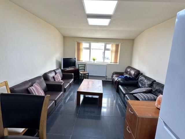 Talbot Road, Fallowfield, Manchester M14, Room to rent, £600 pcm | PrimeLocation