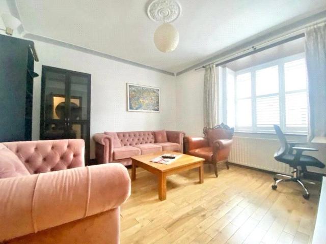 Talbot Road, Isleworth, TW7 7HH