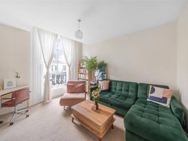 Talbot Road, London, W2 1 bed flat to rent £2,340 pcm £540 pw