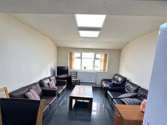 Talbot Road, Manchester, M14 6TB, United Kingdom | 8 bed house for rent #167825676 | Rentberry