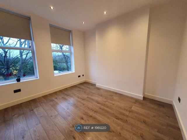 Talbot Road, Manchester M16, 1 bed flat to rent, £998 pcm | PrimeLocation