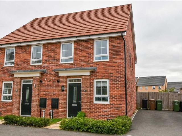 Talbot Road North, Wellingborough NN8, 2 bed semi detached house to rent, £1,000 pcm | PrimeLocation