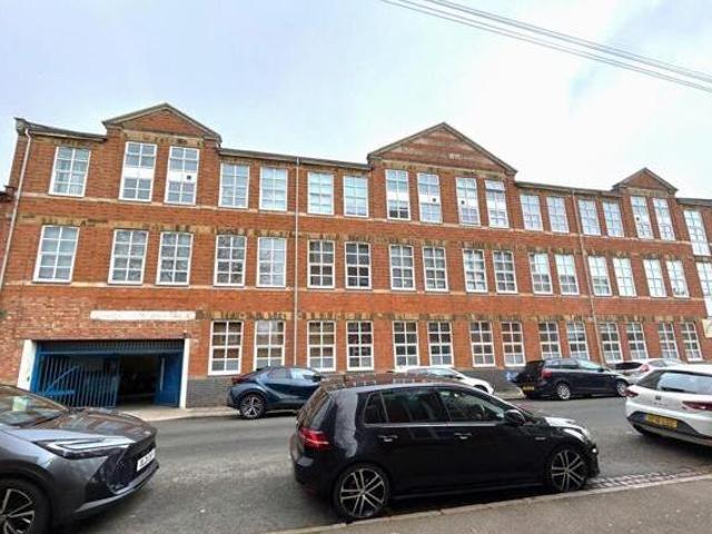 Talbot Road, Northampton, 2 Bedroom Penthouse