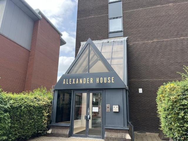 Talbot Road, Stretford 1 bed apartment to rent £1,095 pcm £253 pw
