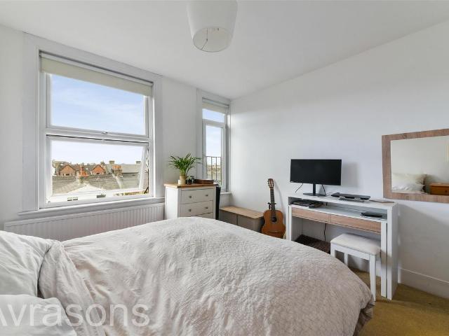 Talfourd Road, Camberwell, London SE15, 2 bed flat to rent, £2,249 pcm | PrimeLocation