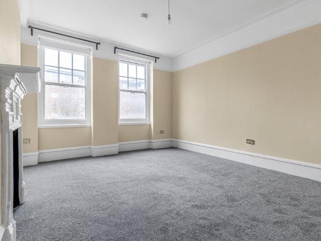 Talgarth Road, London, W14