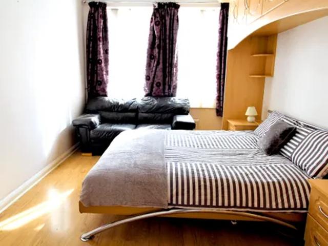 Talgarth Road, London, W14 9NL, United Kingdom | Room | Rented for £1,080/mo