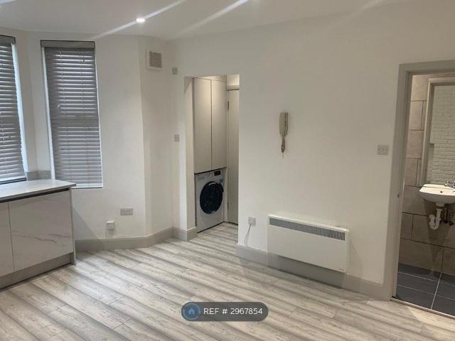 Talgarth Road, London W14, Studio to rent, £1,500 pcm | PrimeLocation