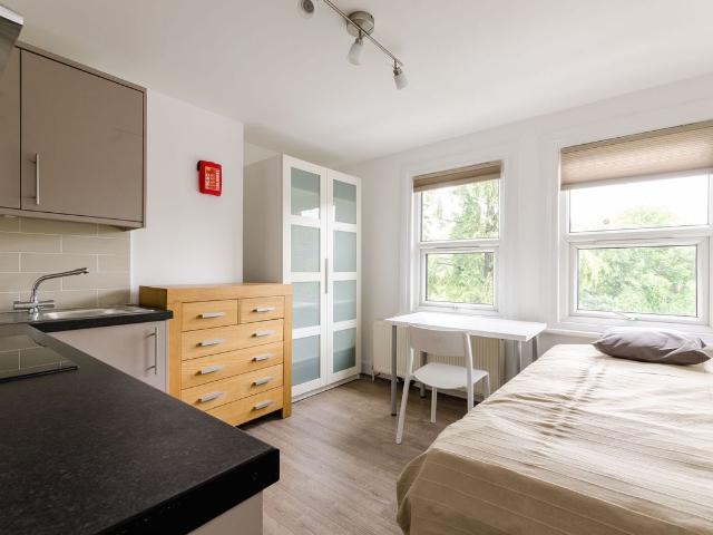 Talgarth Road, West Kensington, London W14, Studio to rent, £1,517 pcm | PrimeLocation