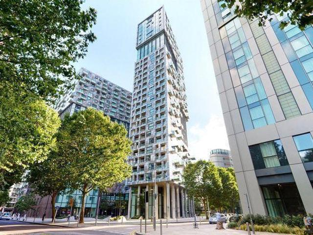 Talisman Tower, 6 Lincoln Plaza. 1 bed flat to rent £2,903 pcm £670 pw