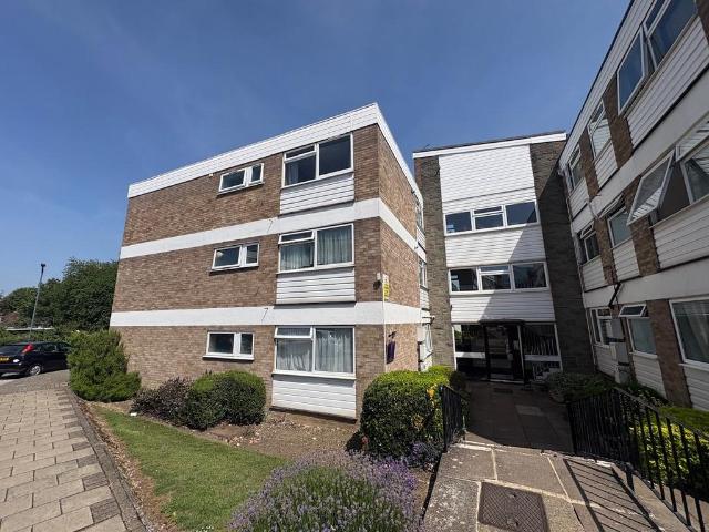 Talisman Way, Wembley HA9 3 bed flat to rent £2,800 pcm £646 pw