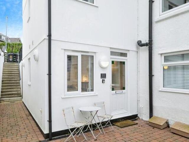 Talland Road, St. Ives, 2 Bedroom Flat